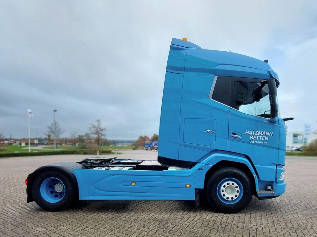 Hatzmann-Betten bv › ESA Trucks