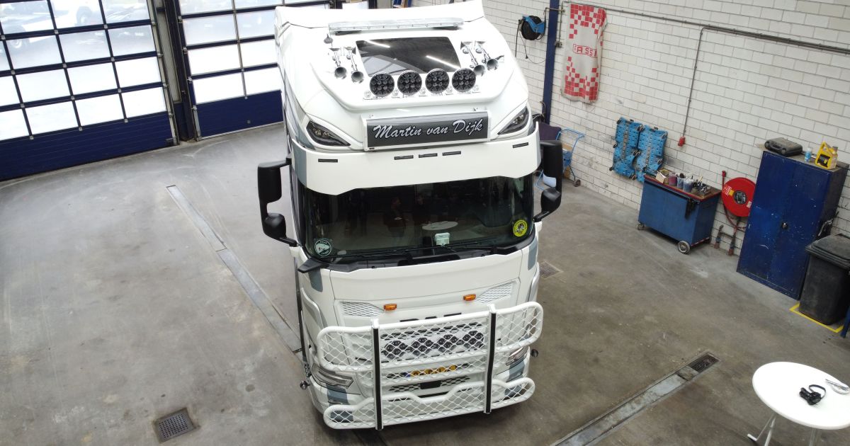 Martin van Dijk › ESA Trucks